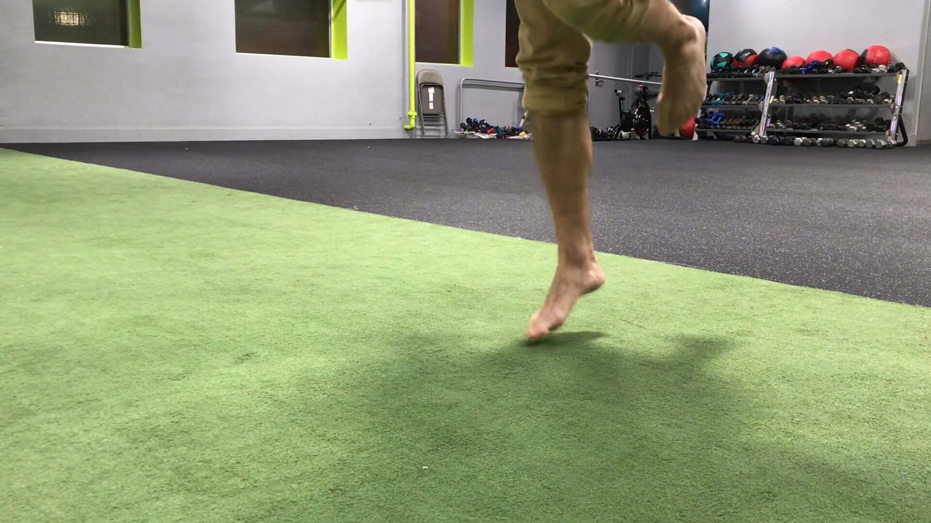 Doming With Stationary Single Leg Hop - [P]rehab