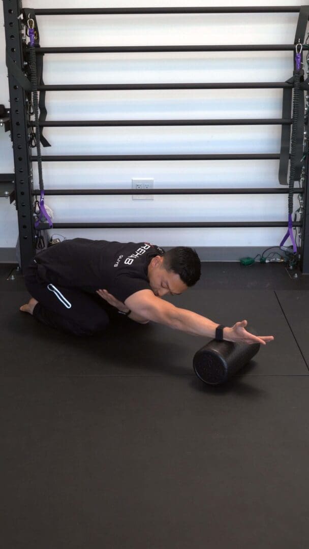 Overhead Lift Off - Foam Roller - [P]rehab