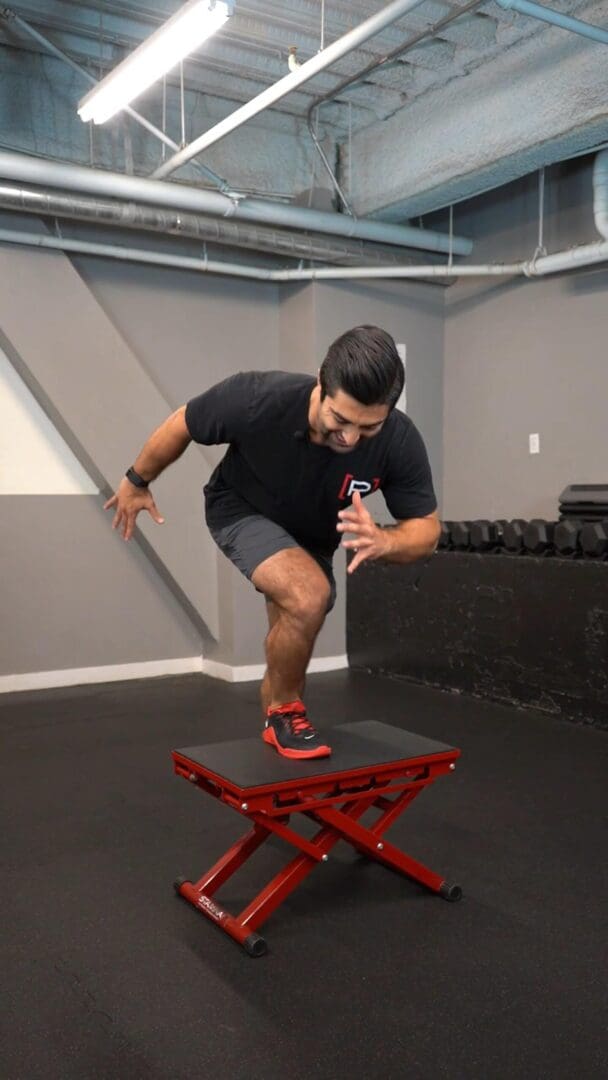 Posterior Step Down To Single Leg Balance - [P]rehab