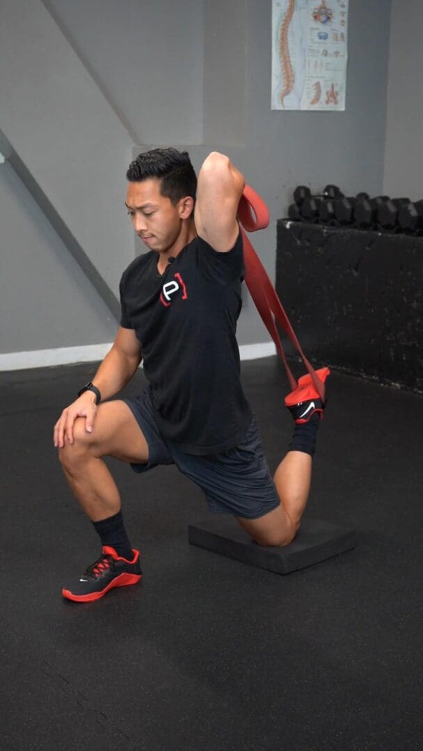 Half Kneeling Quadriceps Stretch - Dynamic, Strap - [P]rehab